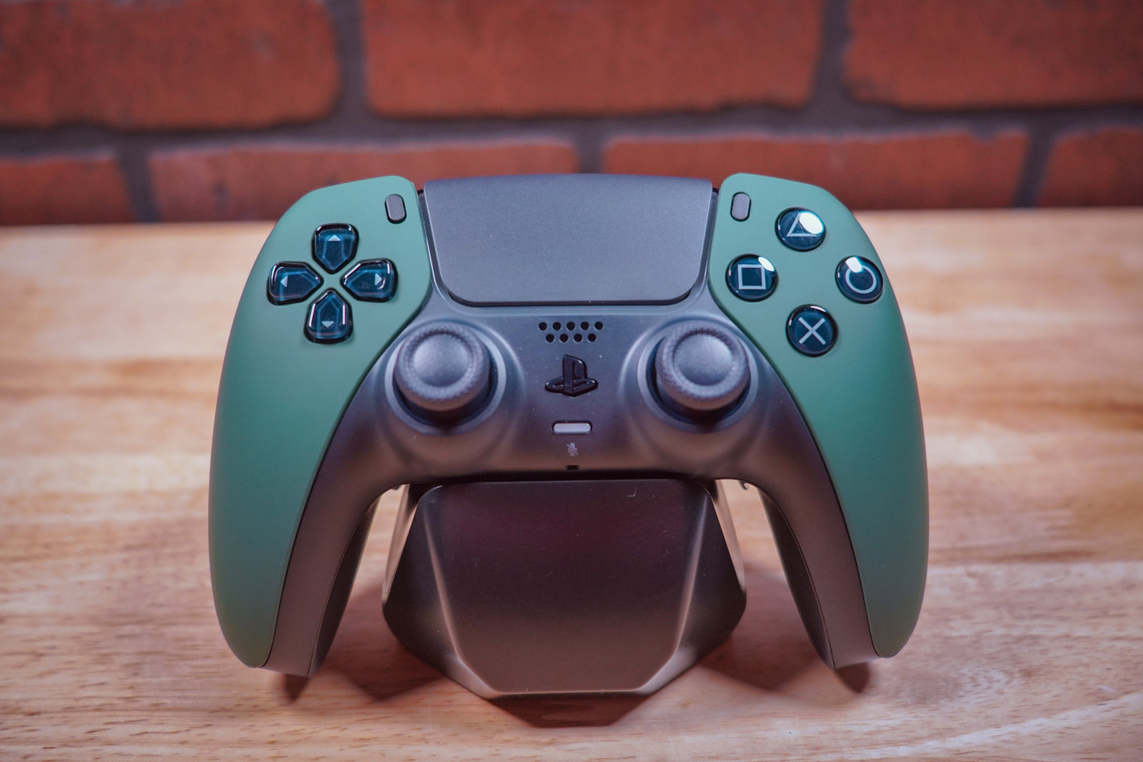 Cinch Gaming Custom PS5 and Xbox Controllers